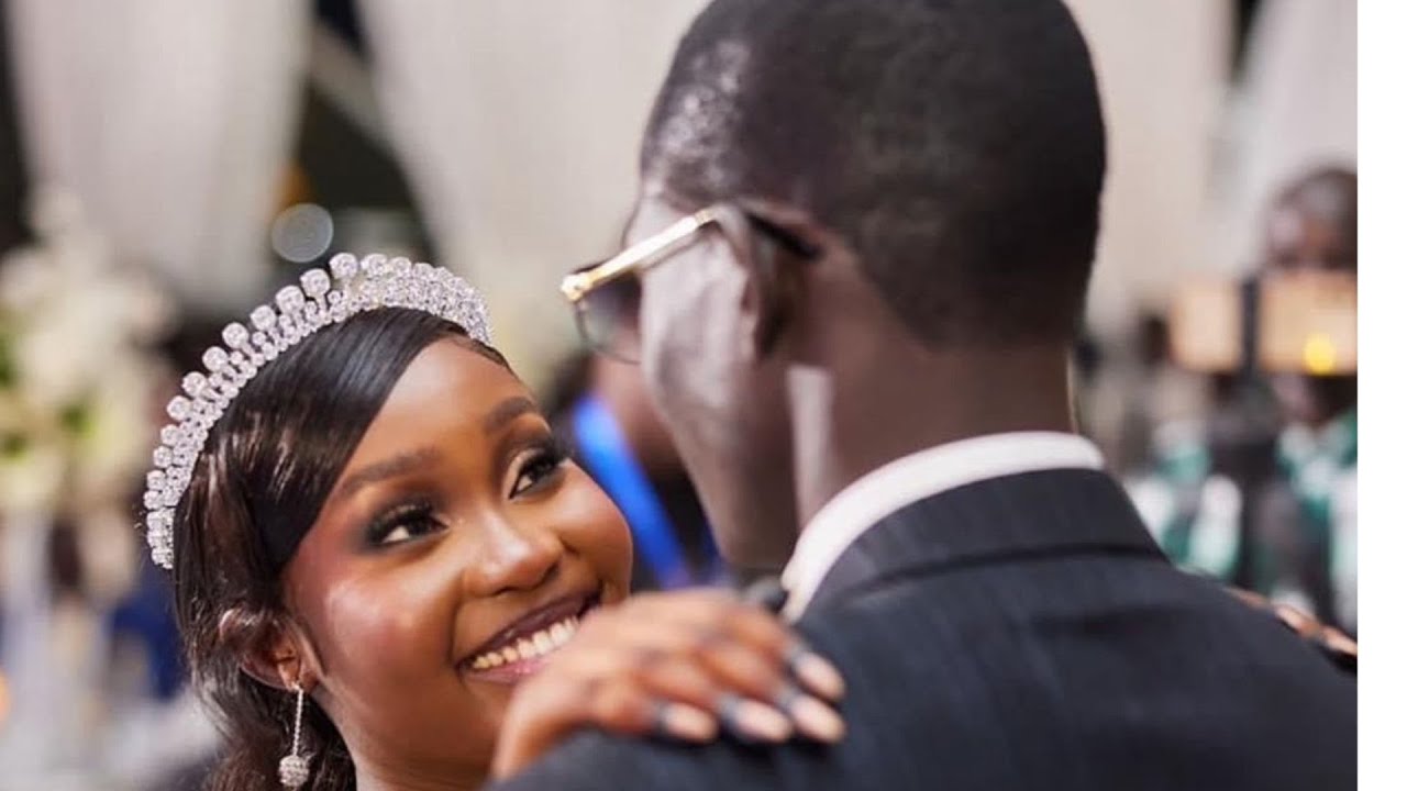 Alijoma-Regina (Official Performance Video) - YouTube Music