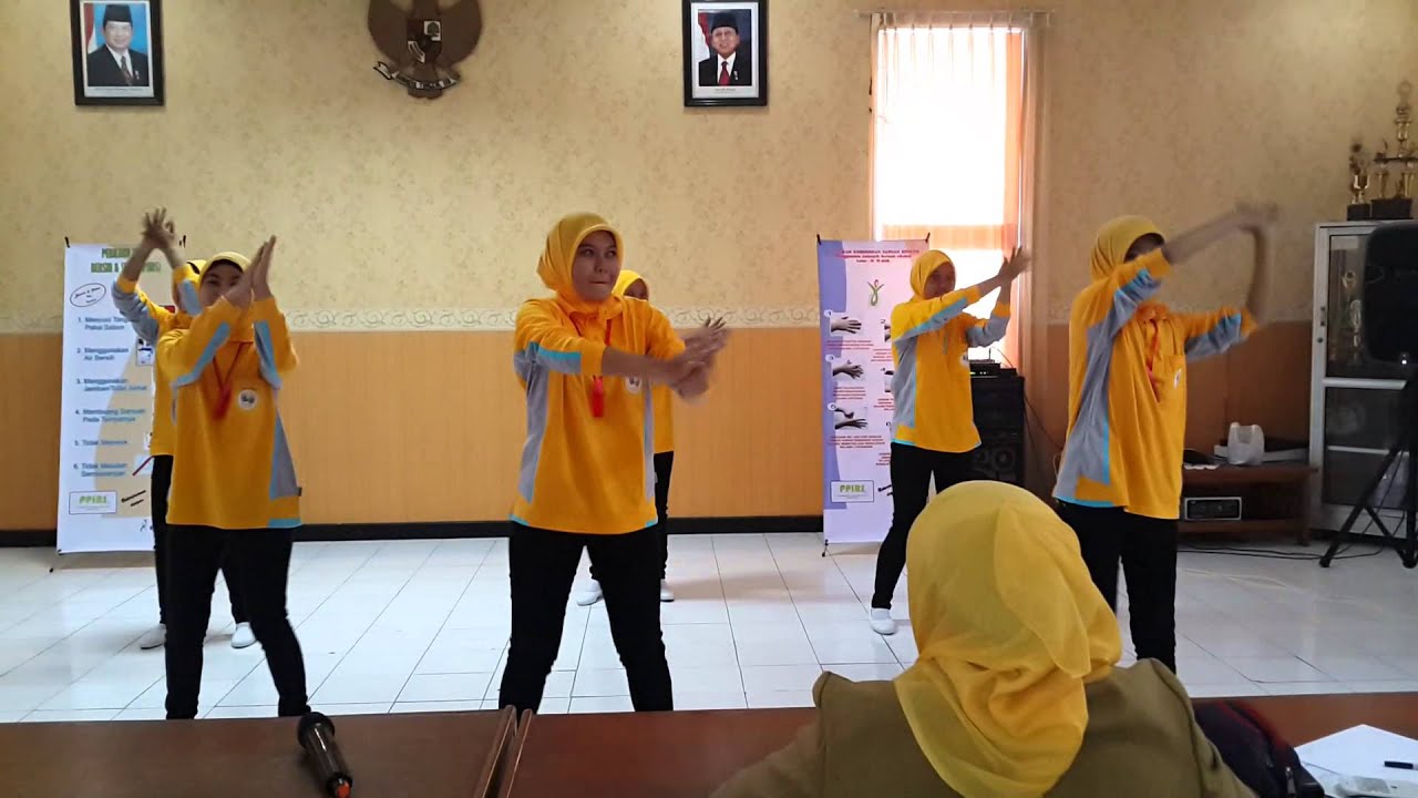 Hand washing dance competition 2014 - YouTube