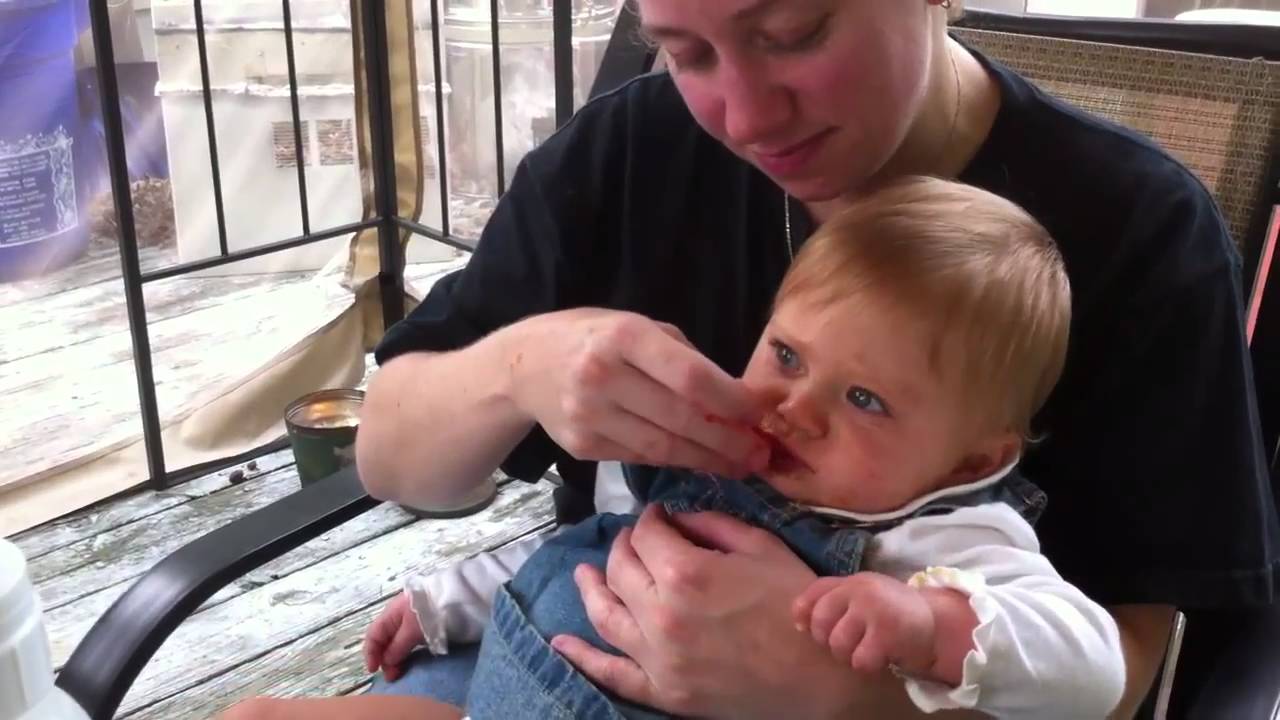 Ava eats tomato - YouTube