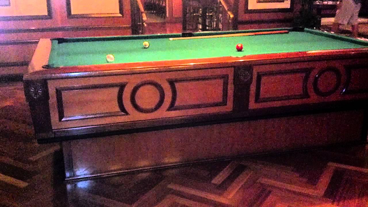 Self leveling pool table. - YouTube