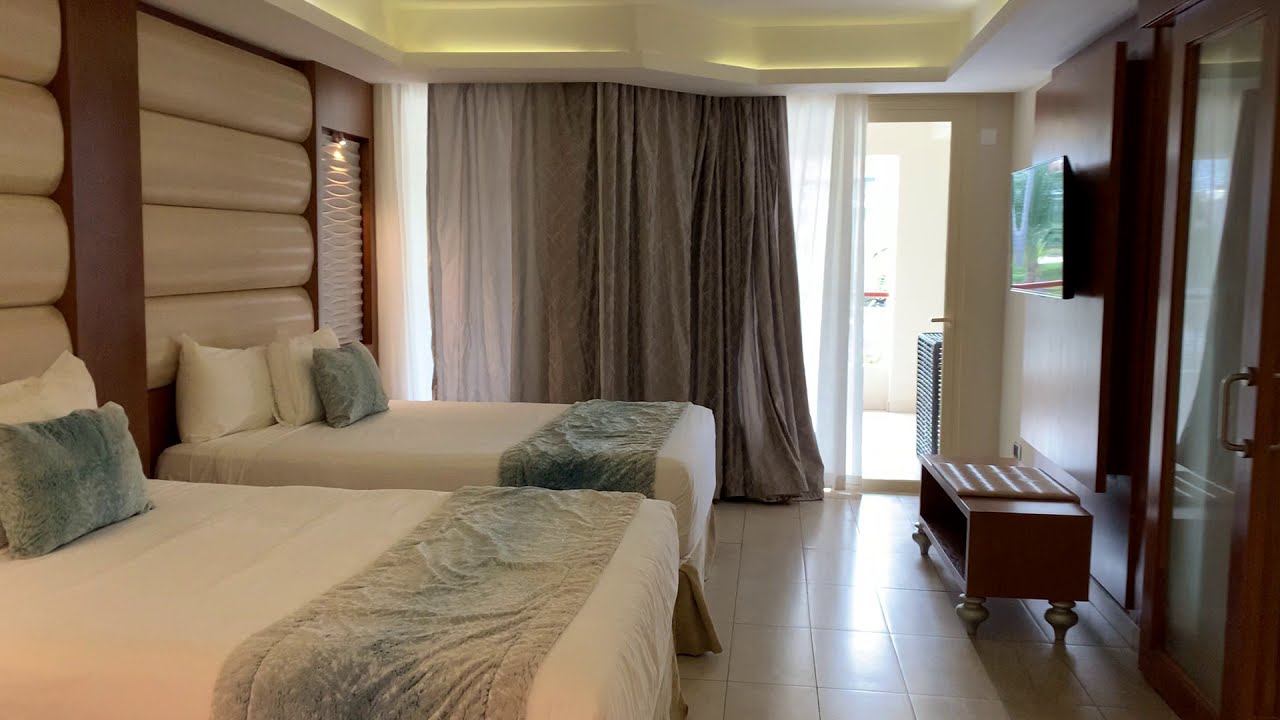 Castle Dreams Travel: Majestic Mirage One Bedroom VIP Club Level Suite ...