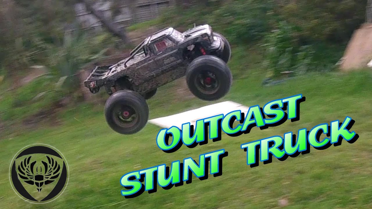 Outcast stunt truck - YouTube