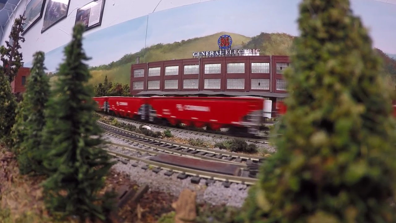 RJ CORMAN 2 in ho GSMRRC - YouTube