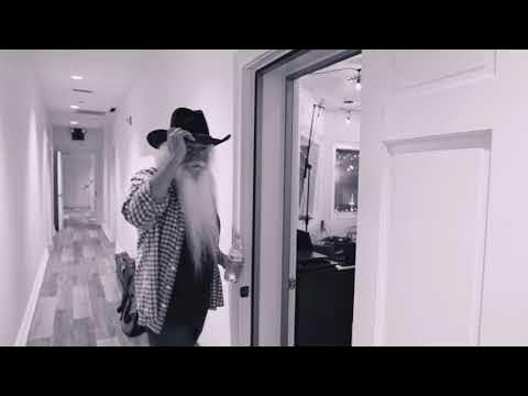 William Lee Golden and The Goldens - "Southern Accents" (Official Music Video) - YouTube