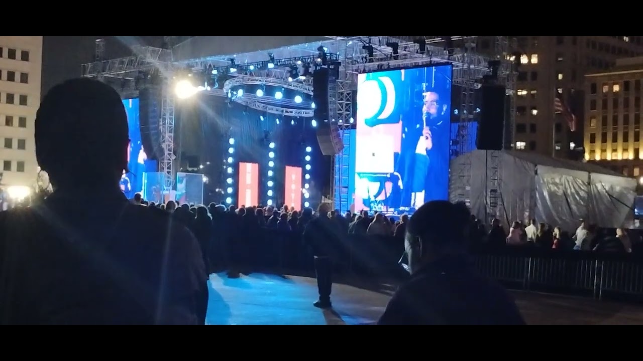 Part 6: VP Tim Waltz Event In Detroit - YouTube