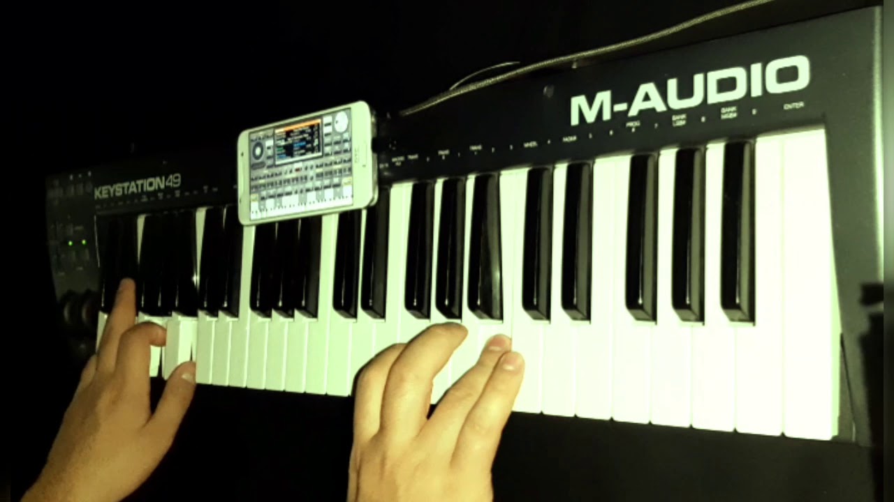 Connecting ORG 2020 to MIDI keyboard - YouTube