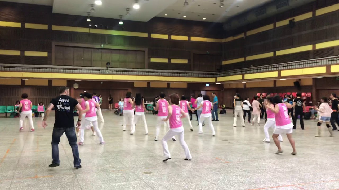 Confident Line Dance @HappyFeet In Taiwan X Darren Bailey 2019 - YouTube