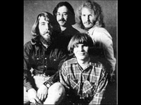 Creedence Clearwater Revival - Fortunate Son [Lyrics] - YouTube