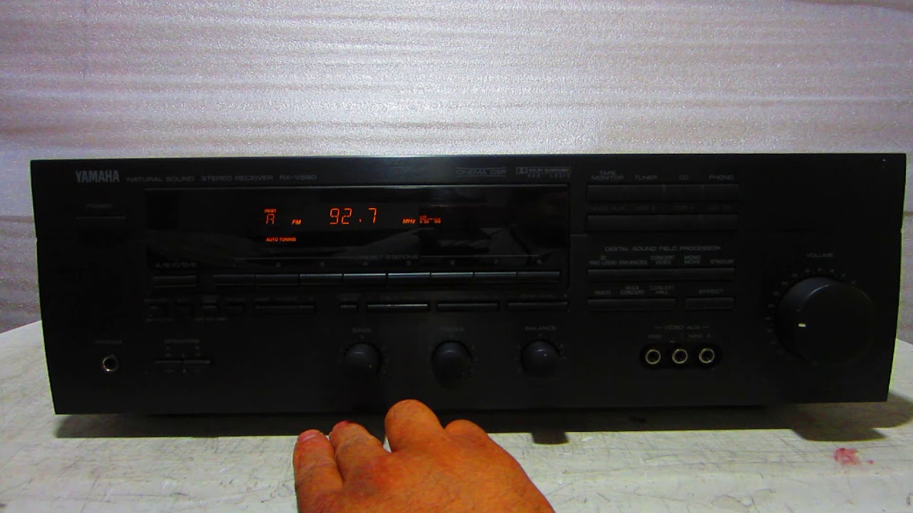 YAMAHA RX V590 - YouTube