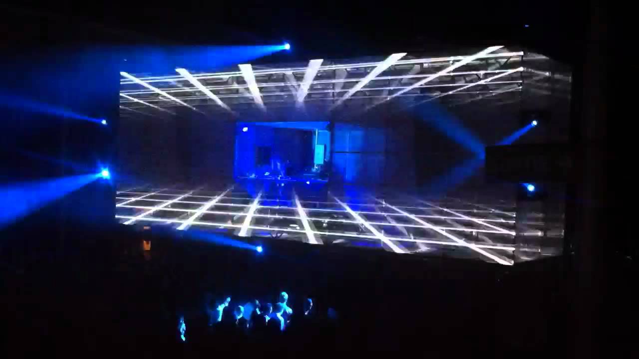 Miss Kittin DJ Set @ Boombox (The Creators Project) 29-10-2 - YouTube