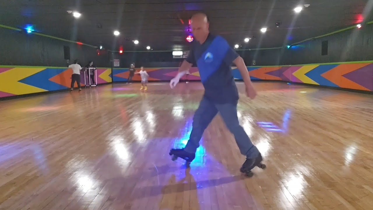 Roller Skate Dancing Saturday Night - YouTube