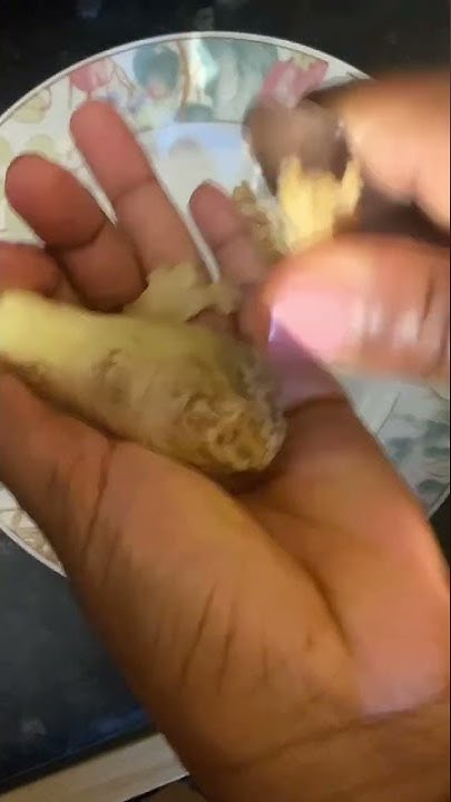 The easiest way to peel ginger #shorts - YouTube