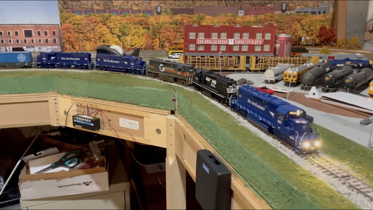 Pan Am Freight Train + MBTA & P&W Locals! - YouTube