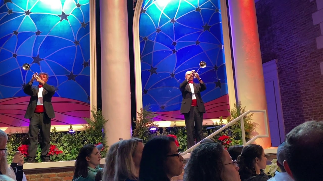 Candlelight Processional with Steven Curtis Chapman - 12-23-19 | Epcot ...