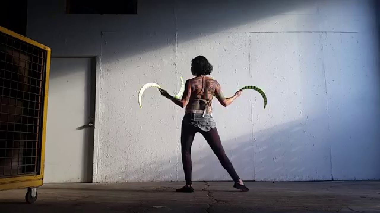 Buugeng-Bellydance hybrid, #1 - YouTube