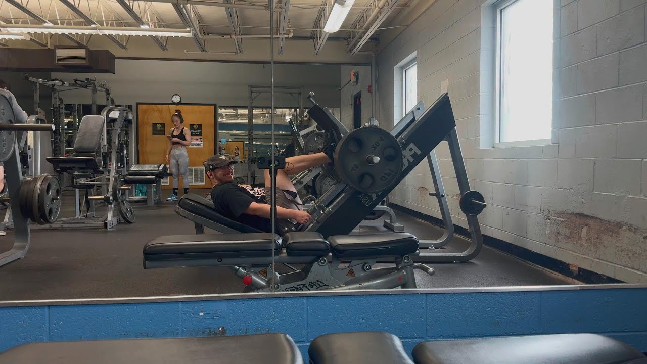 Transformation Bulk Day 6 - Hamstring Bias Leg Day - YouTube