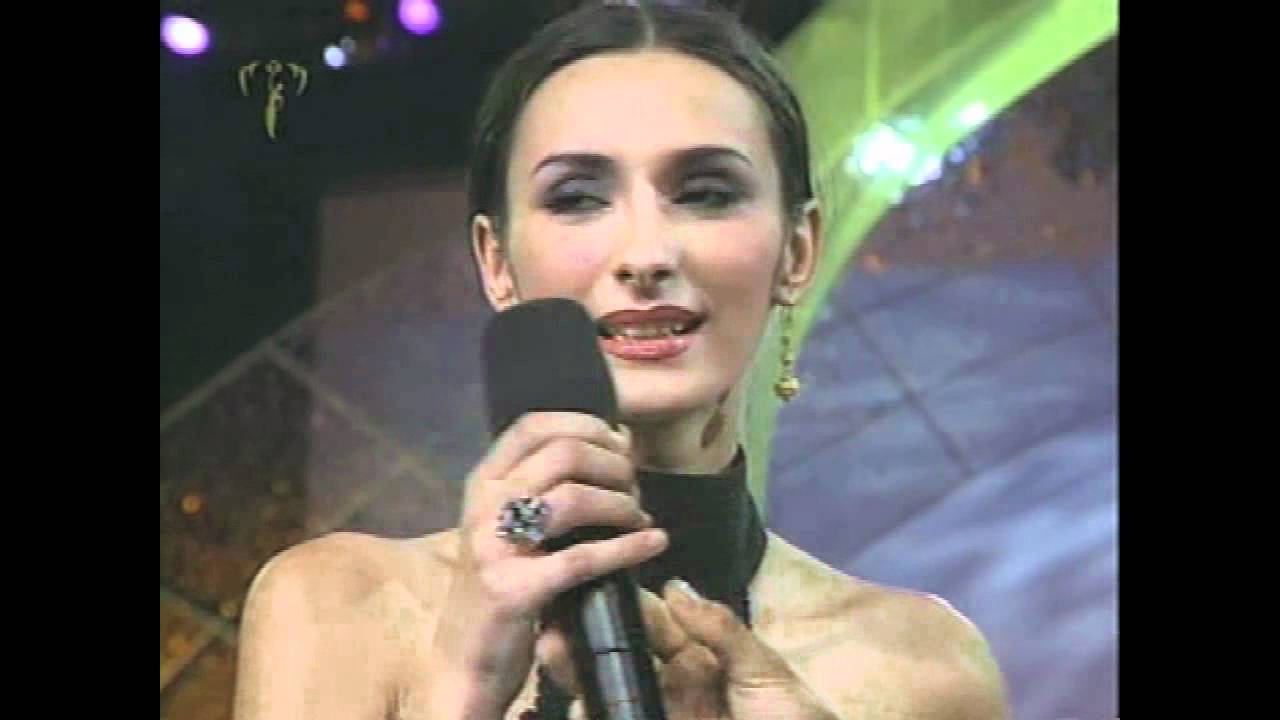 Miss Earth 2002: Džejla Glavović - YouTube