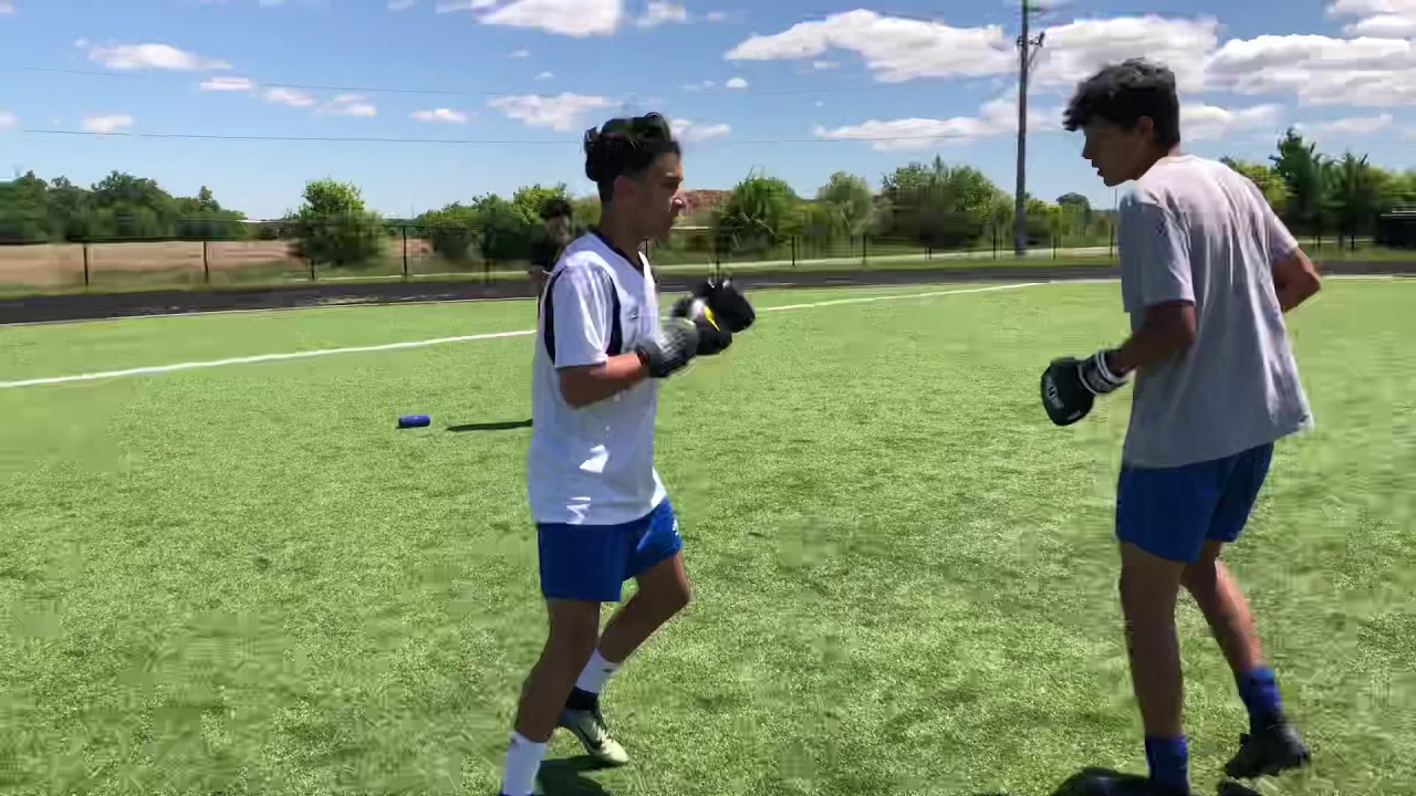 My first boxing match (full fight) - YouTube