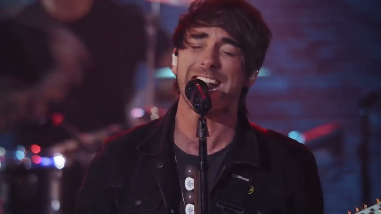 All Time Low - Last Young Renegade (Live for Audience Network) - YouTube
