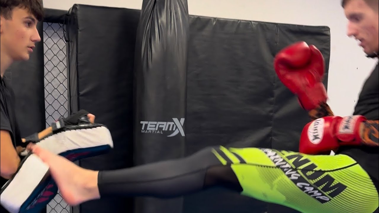 Tiger Gym Praha 🇨🇿 full lenght 17 min 🥊 kickbox / thaibox - Sparring 🥊 ...