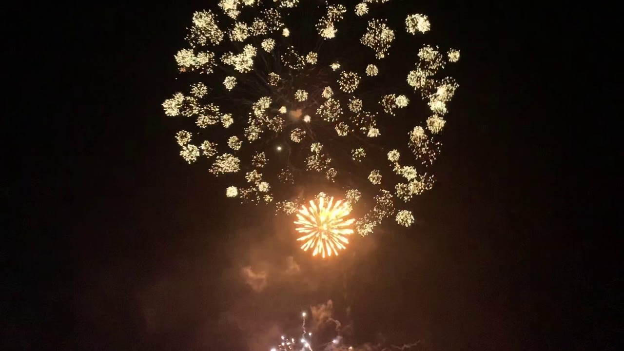 4TH OF JULY FIREWORKS AT RED ROCK COUNTRY CLUB, SUMMERLIN - YouTube