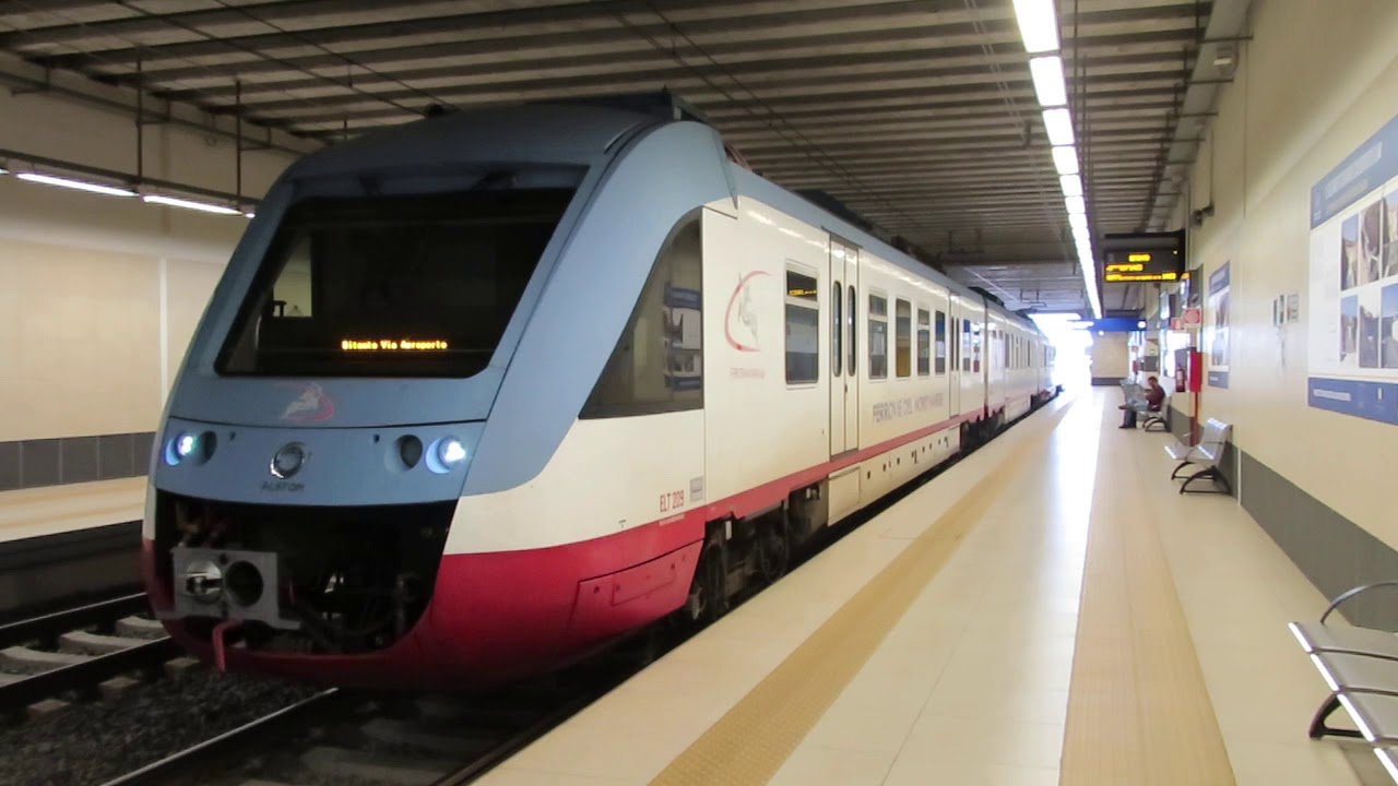 Italy: A Ferrotramviaria Class ELT 200 EMU leaves Bari Aeroporto ...
