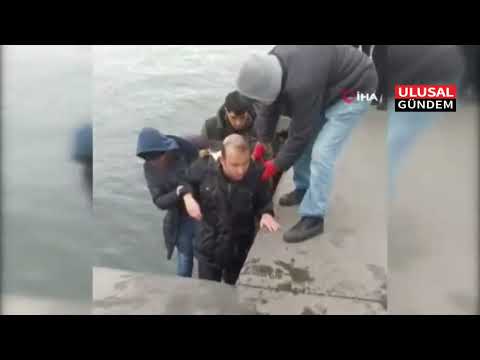 İstanbul Boğazı’nda görme engelli çift denize düştü: Vatandaşlar çığlıklara koşup kurtardı