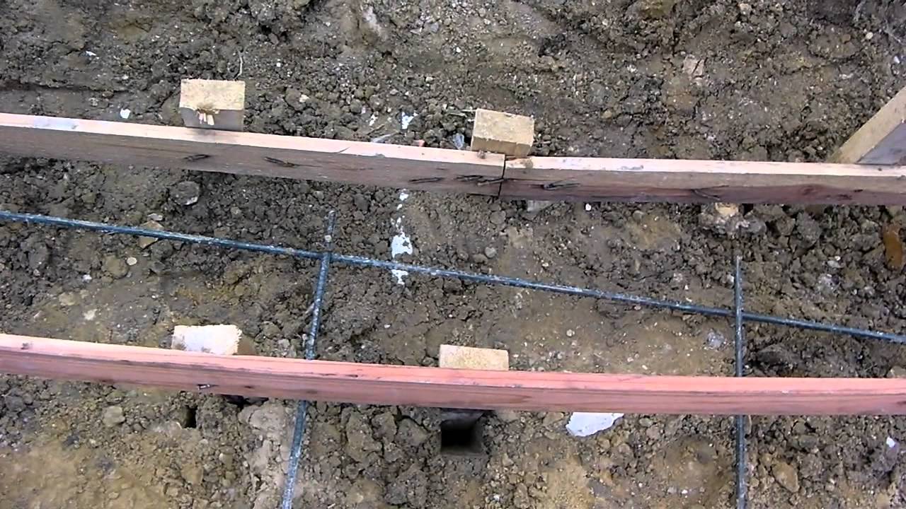 Day 205 - Sleeves under flatwork - Douglas - YouTube
