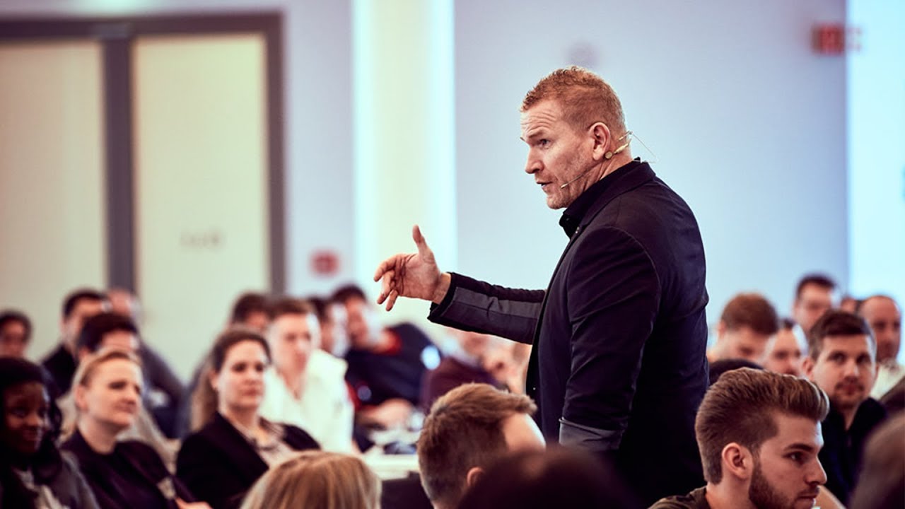 THINK BIG or GO HOME - das Zieleseminar mit Martin Limbeck - YouTube
