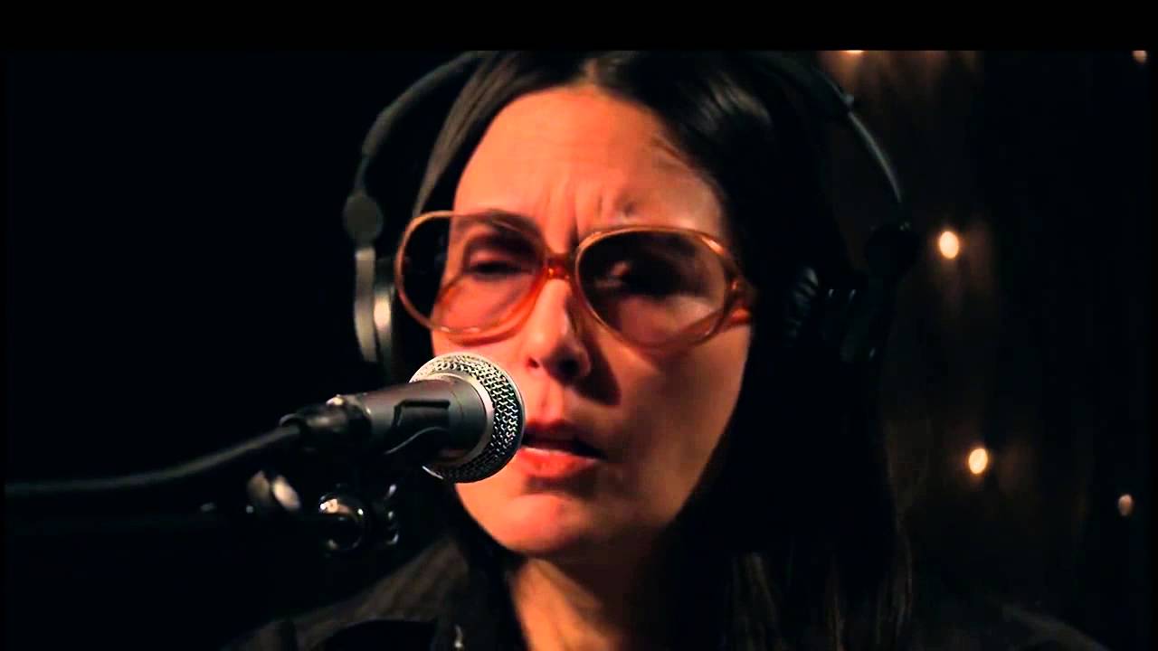 Jesse Sykes - Your Side Now (Live on KEXP) - YouTube