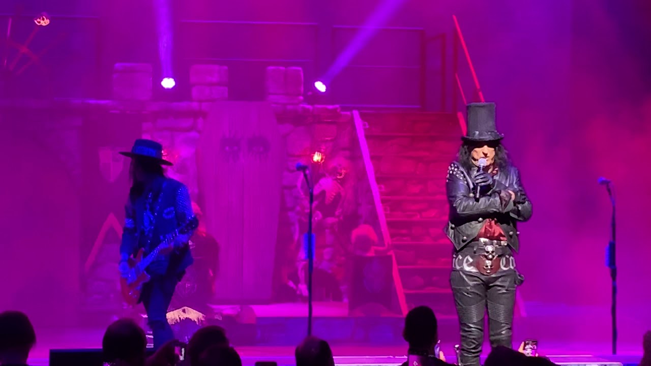 Alice Cooper "He's Back (The Man Behind the Mask)" at EKU Center for ...