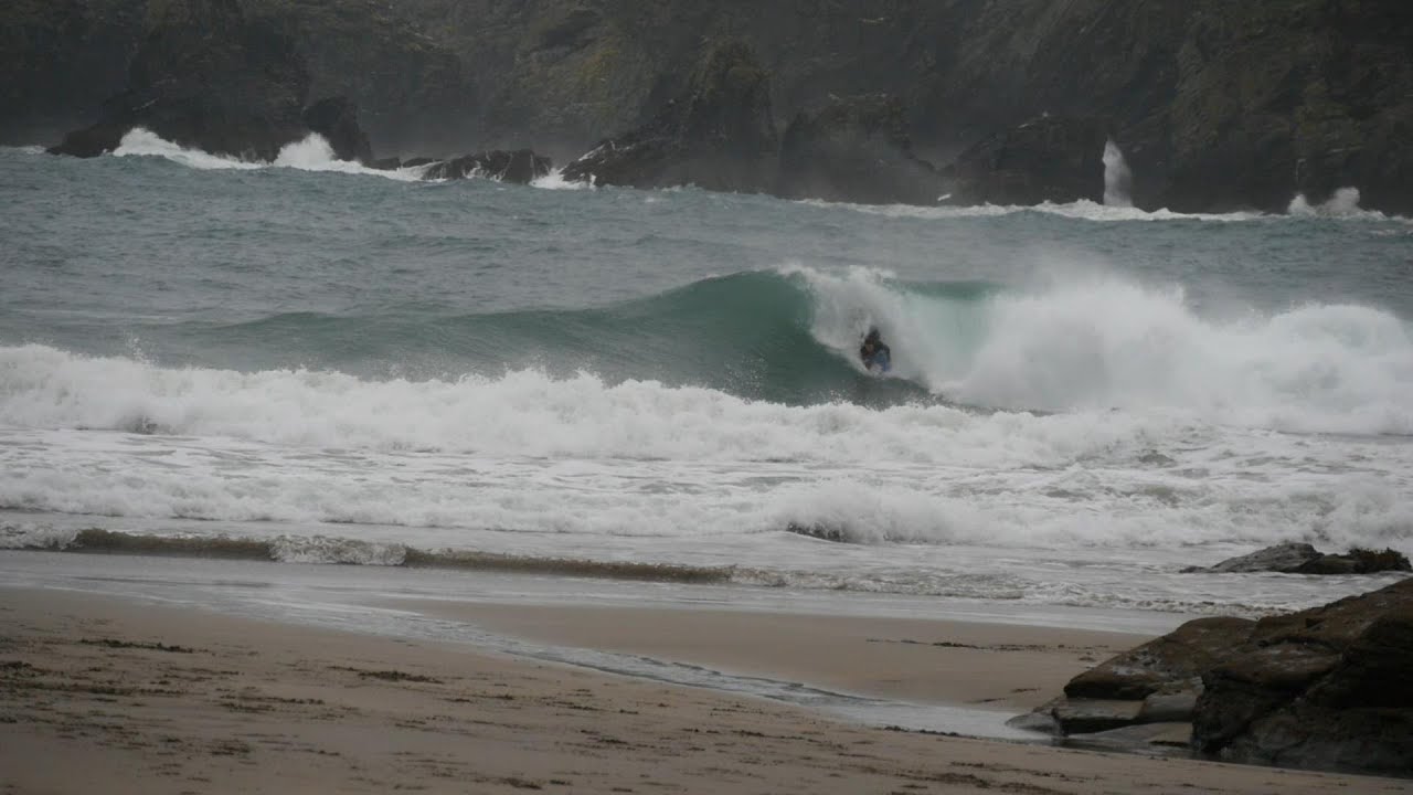 Keelhauled: Autumn waves arrive. Bodyboarding and Surfing in Cornwall ...
