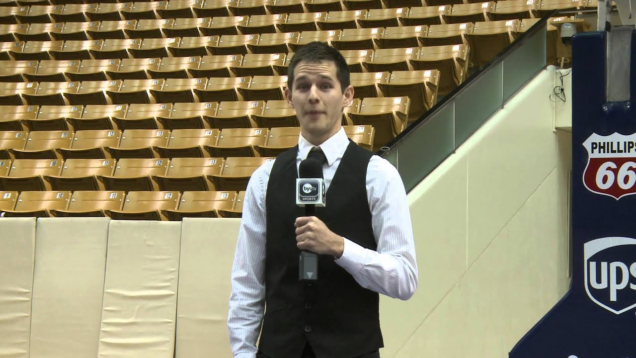 Josh Sharp Dunks on BYUtv Sports Reporter - YouTube