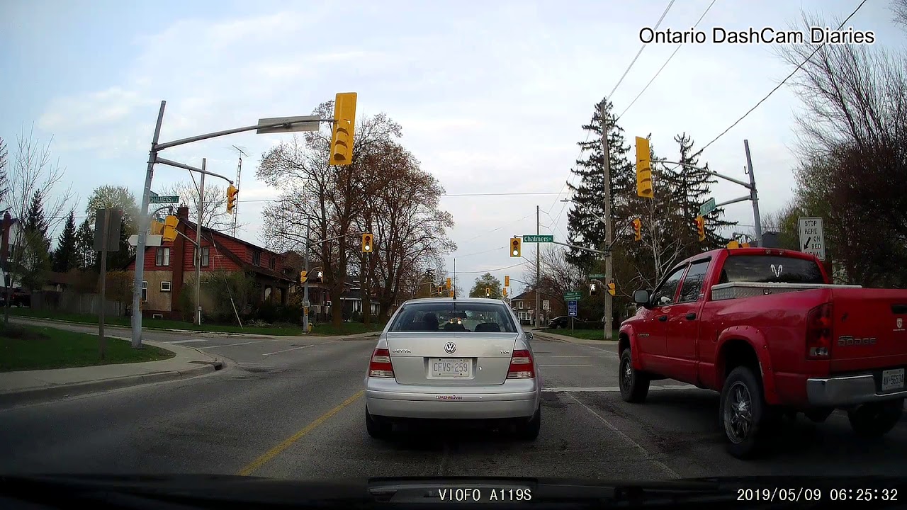 Jumping the Red light - Cambridge Ontario - YouTube