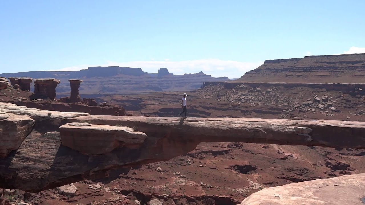 Canyonlands-White Rim Drive - Musselman Arch - 1 - YouTube