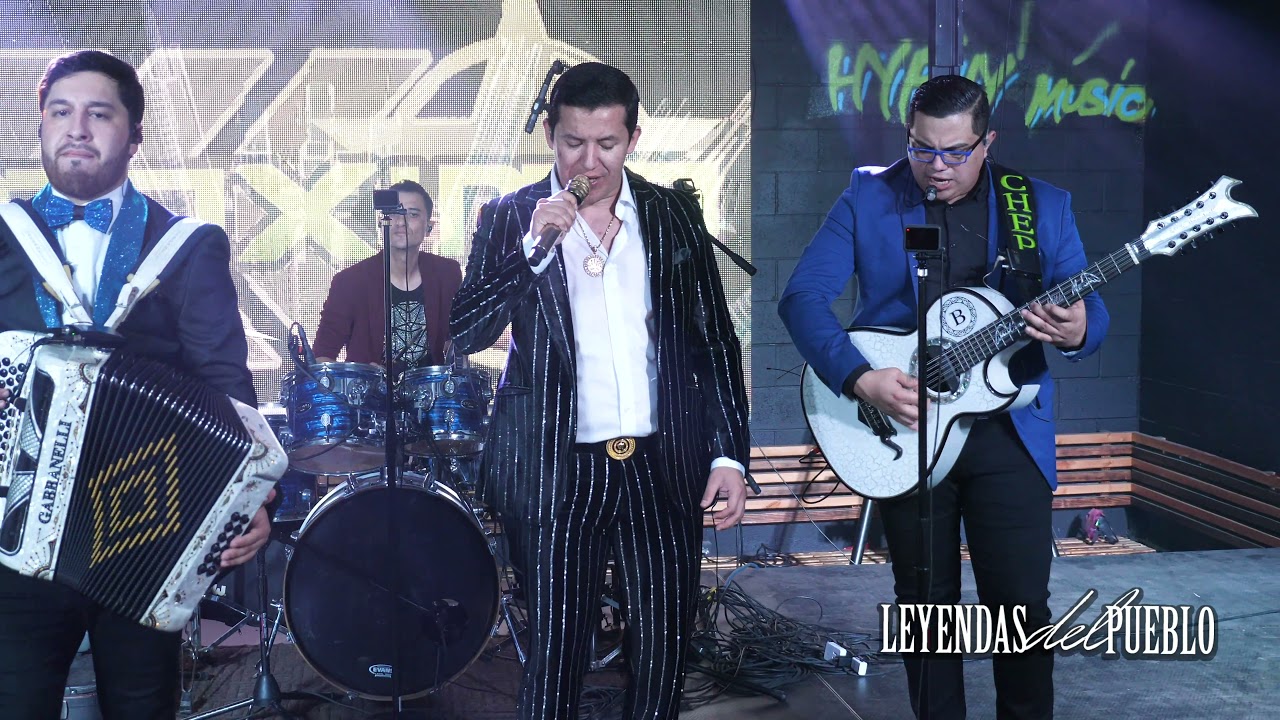 Grupo Maximo Grado - El 18 Anda Entonado (Video Oficial) En Vivo - YouTube