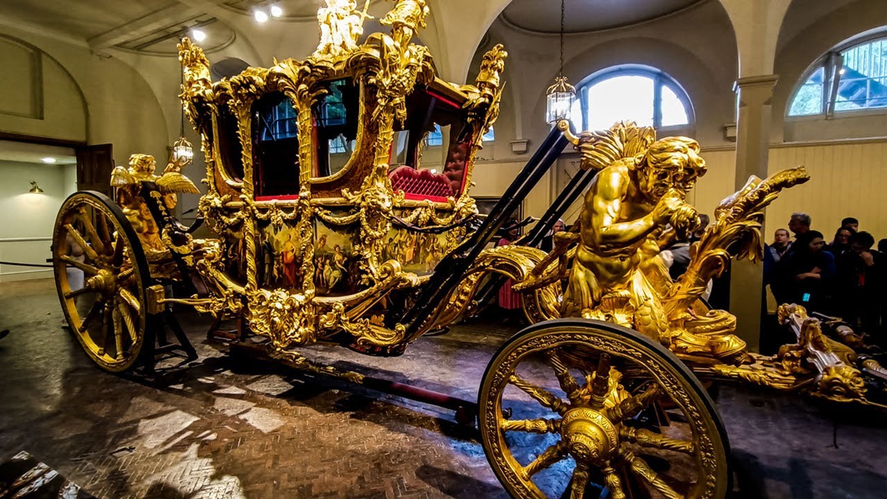 The Gold State Coach for the coronation of the British royal family ...