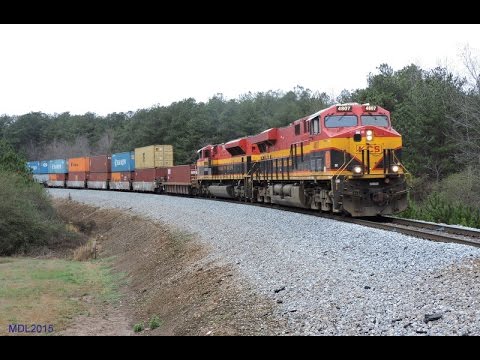 HD: KCS 4807 leads NS Train 24E in Waco, GA - YouTube