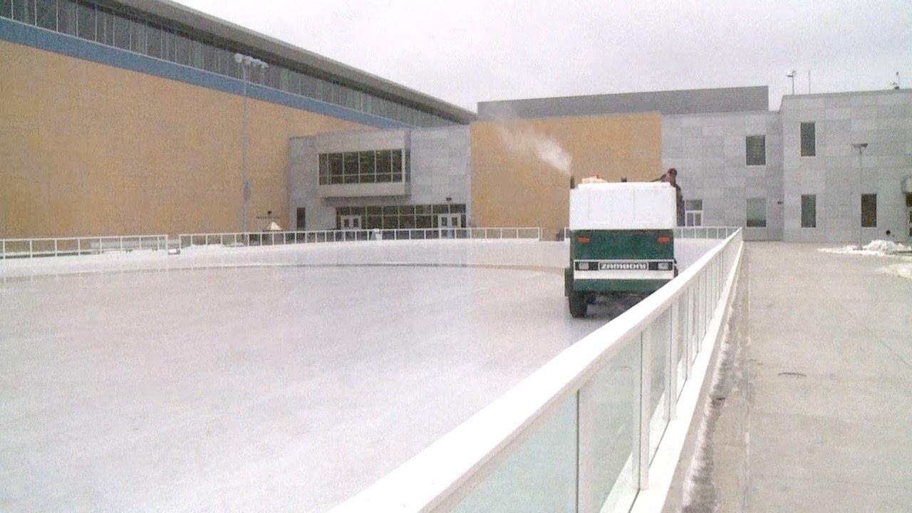 Woodbury's Bielenberg Sports Center Ice Rink Maintenance - YouTube