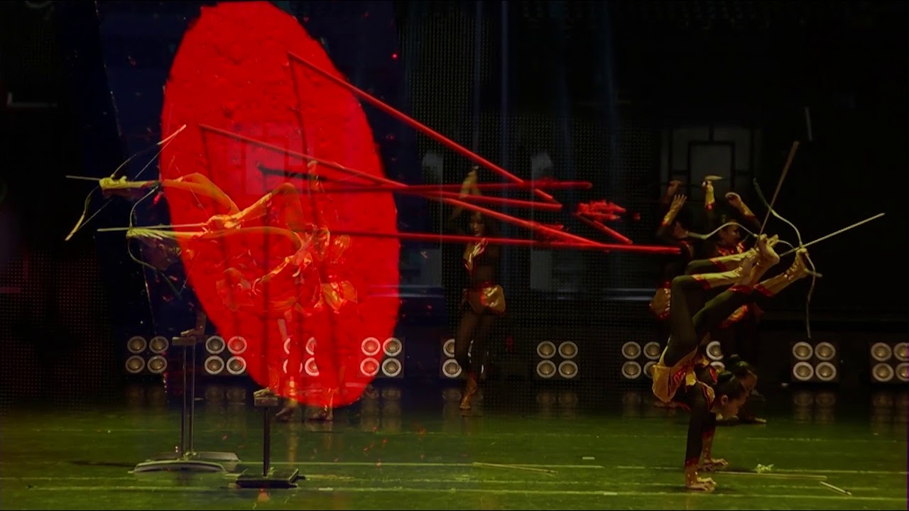 BOW & ARROW CONTORTION ACT 45 Years Stage Jublee Legendary ...