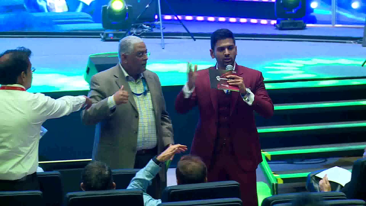 MC Anuj Char hosting an IT conference with special guests Vidya Balan and Kubbra Sait. - YouTube