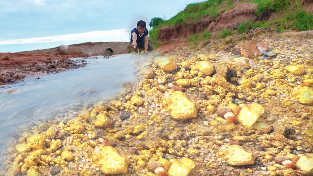 OMG Lucky Lucky Day! Mining Gold - Finding and digging gold. - YouTube