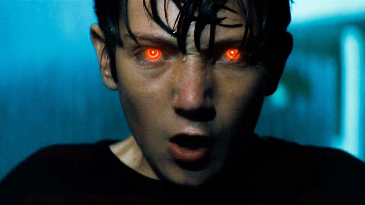 Evil Superman | An alien child crash-lands on Earth and becomes an evil ...