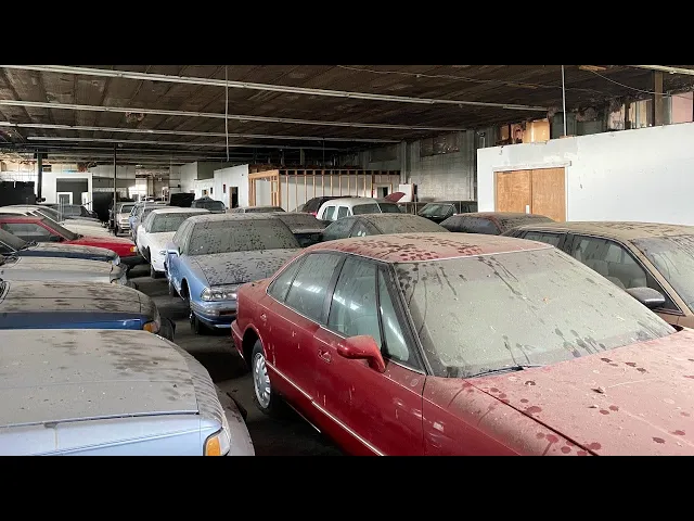 Abandoned Auto Shop Is a Spooky Late-’90s Time Capsule | The Drive