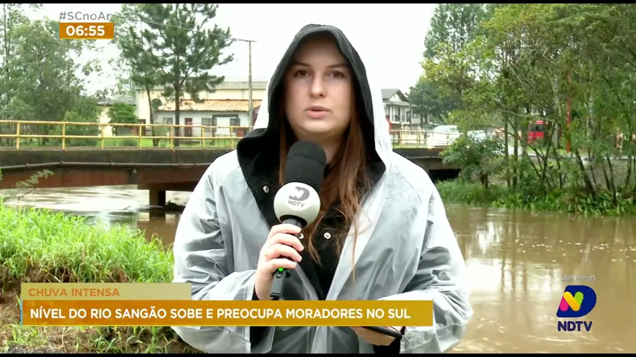 Chuva intensa: nível do Rio Sangão sobe e preocupa moradores no Sul