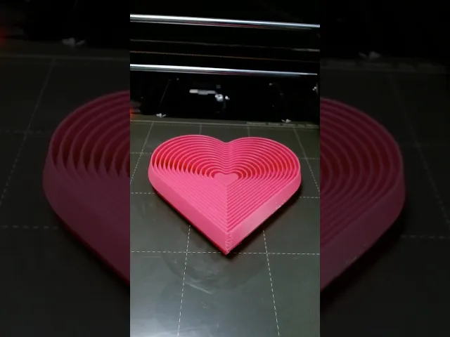 Heart Layered Fidget (2 sizes) - 3D model by 3DPmom on Thangs