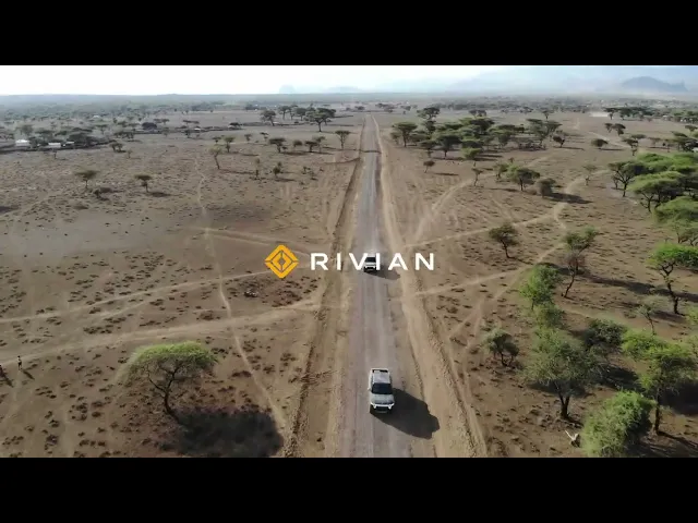 This Rivian R1T Safari Rig Looks Like the Ultimate All-Terrain Golf Cart