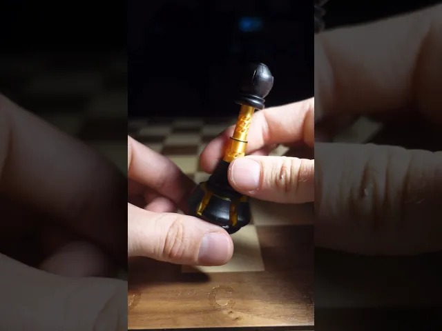 Pween -- Chess Pawn to Queen - 3D model by pygmallionaire on Thangs